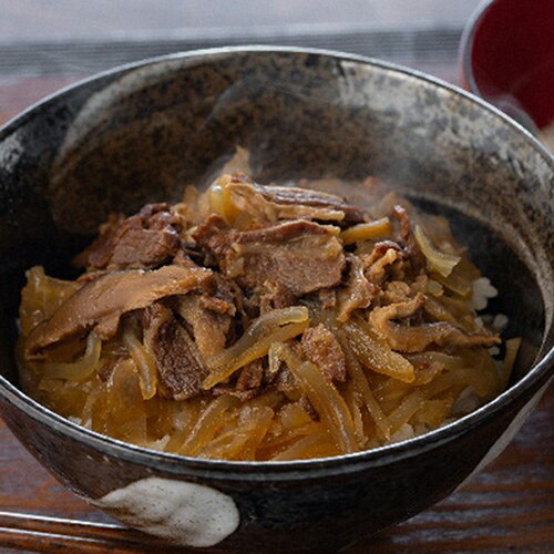 国産牛の牛すき焼丼180g×4兵庫県の肉の老舗、三田屋総本家の国産牛を使用した牛すき焼き丼を4食詰め合わせたセレクションギフトです。　