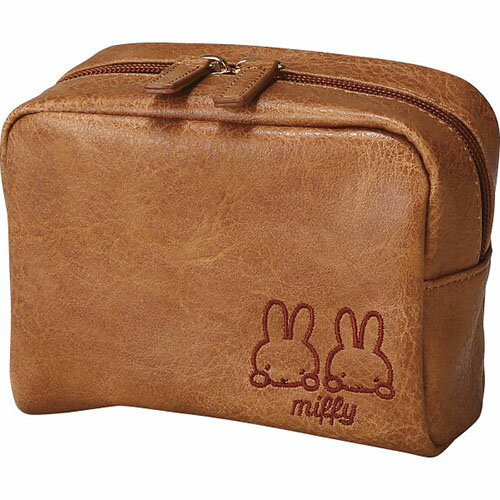 ■内側＝オープンポケット×2■開閉＝ファスナー式ミッフィーとロゴ刺繍がかわいいポーチです。シボ合皮を使用し、同色のワンポイント刺繍で高級感のあるデザインにしています。内装にはポケットが2つ付いているので、小物等も整理整頓しやすい仕様になって...