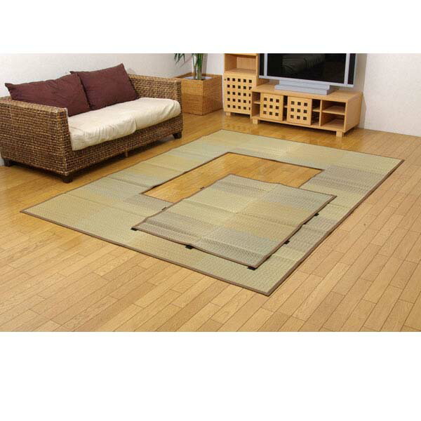 シンプルな市松柄の掘りごたつ用い草ラグです。さらりとした肌ざわりで掘りごたつをオールシーズン快適にお使い頂けます。■すっきりとした市松柄の堀炬燵対応のい草カーペットです。くり抜き部分と外側部分の裏には連結用のマジックテープ付きですので、堀炬...
