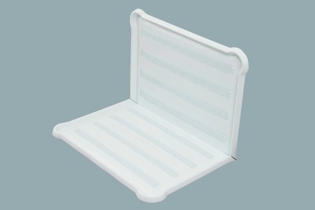 ■商品説明●シーツを置くだけ、はがすだけの4ステップで、簡単にシーツ交換が出来るペットトレーです。●トレーについている粘着材がシーツをしっかり固定するので、従来の上枠が不要になりました。●水洗いが可能なので、ごみが付いても洗って繰り返し使え...