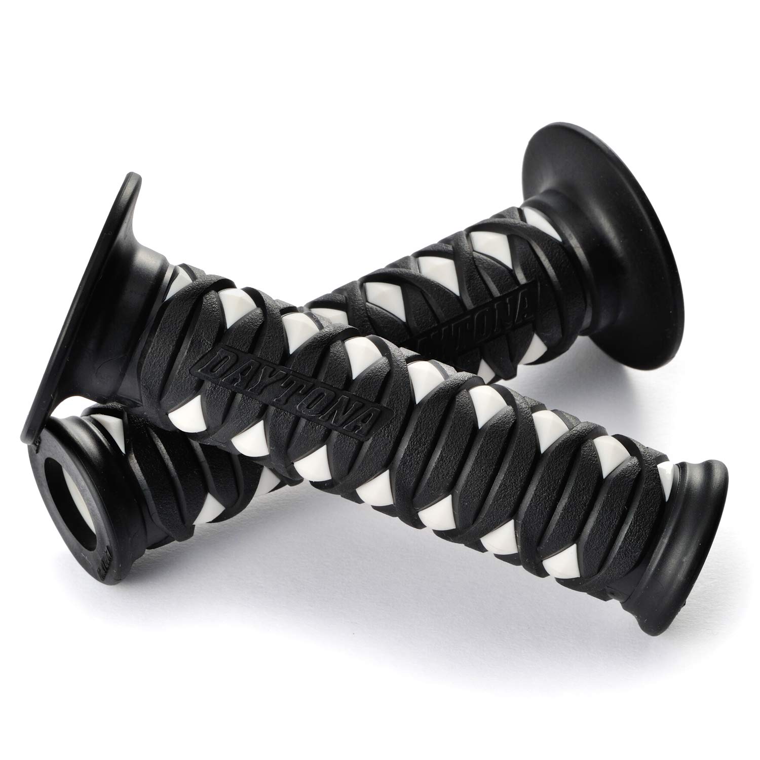 ・対応ハンドル径:φ22.2mm ・全長:125mm ・内径(左):22mm ・内径(右):25mm ・構造:2層構造 ・タイプ:エンド貫通タイプ ・意匠登録番号:No.D1621821 ・国際意匠登録番号:No.DM/200470