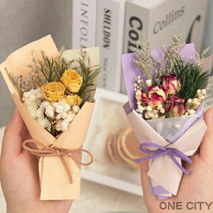 商品内容：ドライフラワー 生産国：中国 【注意事項】 ※海外製品の為、実寸が多少異なる商品も御座います。 1、PC環境・光の具合により、色や素材のイメージが写真と若干異なる場合がございます。 2、商品写真はできる限り実物の色に近づけるよう加...