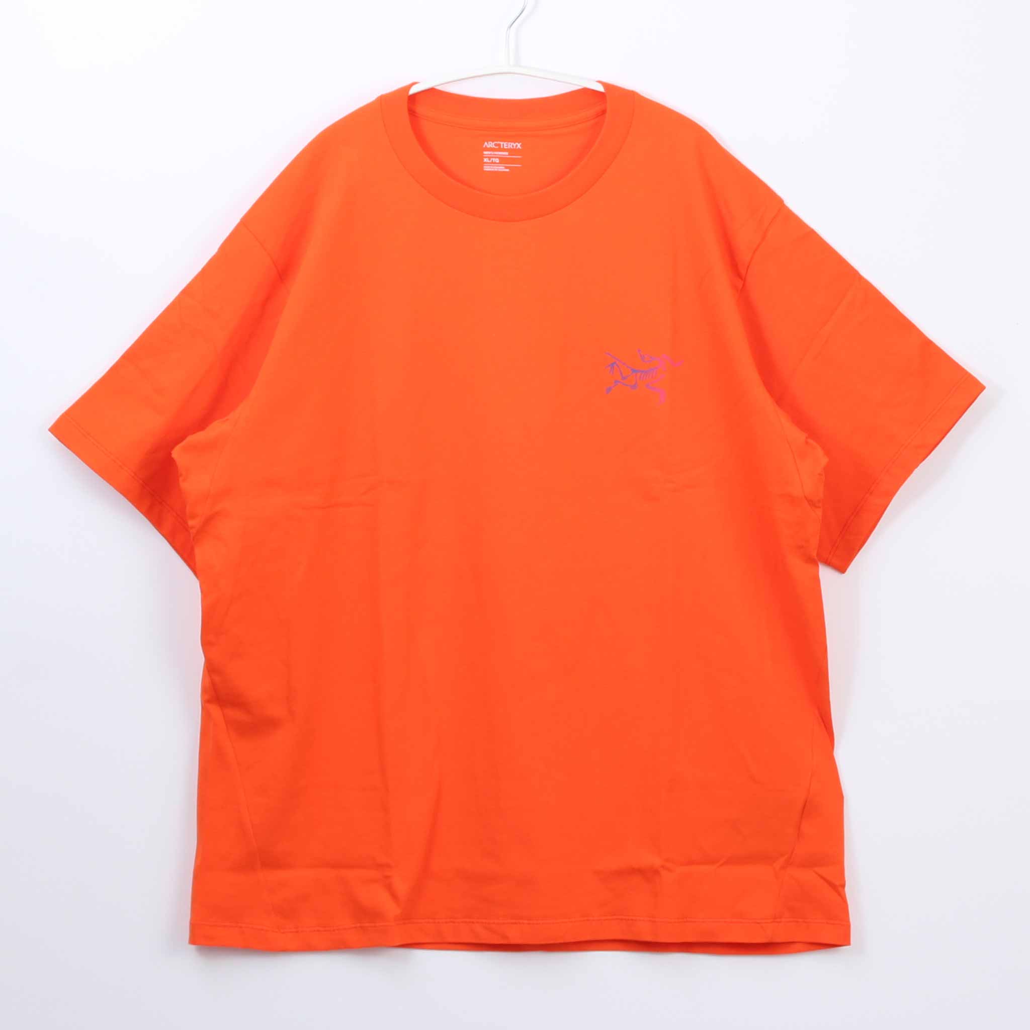 ブランドARC'TERYXはこちらクライミングハーネス製造メーカーとして創業したアークテリクスは、元々ローカルクライマー達による縫製で作られていました。「防水ジッパー」や「熱を利用した圧着技術」 などを使用したクライマー目線で製作される製品...