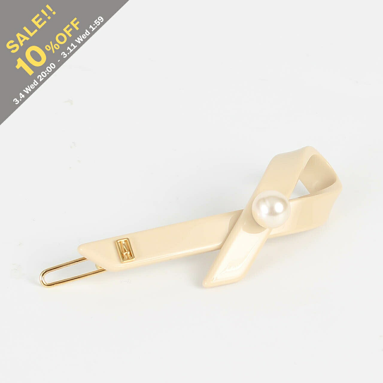 ブランドALEXANDRE DE PARISはこちら「女性の美を芸術の域にまで到達させた」と評さる高級ヘアアクセサリーメーカー。モナコのグレース王妃、オードリー・ヘップバーンをはじめ世界の王侯貴族やトップレディーたちが顧客に名を連ねています...