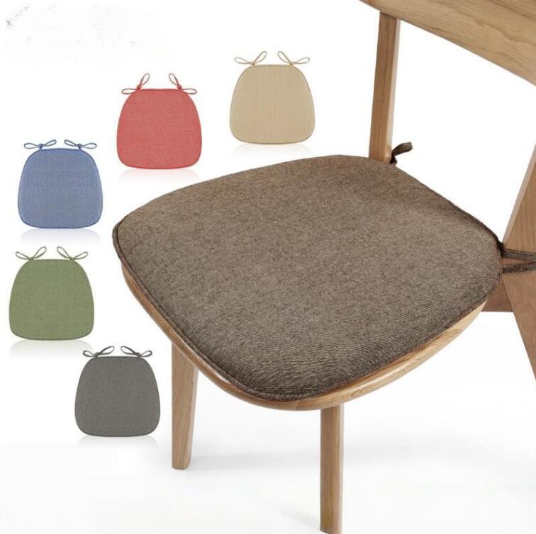 *【椅子 クッション ひも付き】サイズ：幅43×奥行41cm×厚み3cm 　チェアクッションは4本の紐付き、本体重量：0.56kg；2枚セット/ 4枚セットはお得です。【便利なひも付き】4本の紐付き。様々な椅子に対応できます。*【洗える・座...