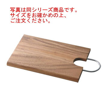写真は同シリーズ商品です。サイズをお確かめの上、ご注文ください。 食卓に味わい深い木のぬくもりを加えます。 ひとつひとつの素材が持つ、木目や色の表情をお楽しみください。 木製品は熱を伝えにくい素材なので、温かい料理は温かいまま、 冷たい料理...