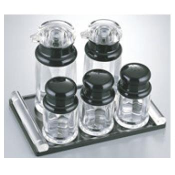 【材質】アクリル製 【耐熱温度】80℃ ※ ソース差し、醤油差し（大・酢差し兼用）、楊枝入れ、塩入れ、胡椒入れ、トレイを各1ヶ ※界面活性剤・台所用洗剤の原液は使用しないで下さい。　アクリル製品ですので温水80℃以下、全て手洗いでお願いいた...