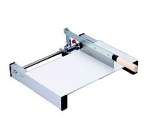 商品名麺切台 A-1000 寸法：W445×D365×高さ160mm　重量：4.5Kg 包丁：刃渡225mm （SUS-440A） 台材質：アルミニウム■自動的に包丁が左へと移動する! 簡単に使え、麺切の仕上げもきれい。 ■麺切幅が自在に調...