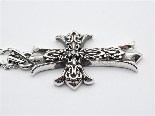 ■品番：AP-003　チェーン付 ■材質：カラー：Silver925 シルバー 　　　　ペンダントトップ：Silver925 シルバー 　　　　チェーン：Silver925 シルバー 60cm ■サイズ：A’rossvy　ロズビー　限定品 ...