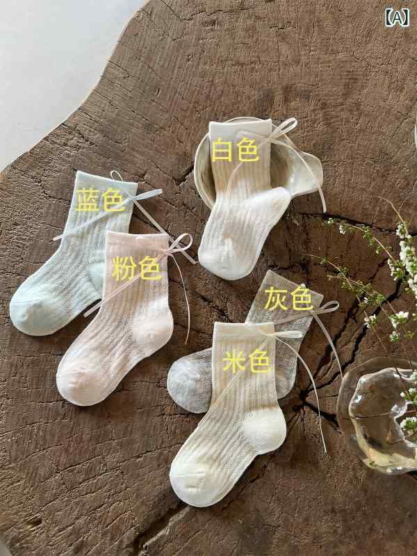 ・カテゴリ: 子供用靴下・スタイル: 普通靴下・主な素材: 綿80%・筒丈: 中筒・厚み: 超薄・柄: 無地・カラー展開: 白色、灰色、米色、粉色、青色・サイズ展開: S、M、L・対象年齢: 3〜8歳