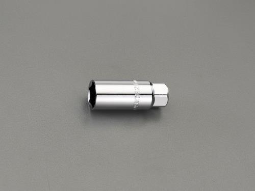 仕様：●メーカー:SATA●型番:12916●差込角:3/8”●サイズ:21mm●全長:70mm●外径:27mm●材質:クロムバナジウム鋼●差し込み角外側2面幅:22.2mm●プラグを緩めた後、引き抜く為のプラグ保持用のゴムが内部に付属して...