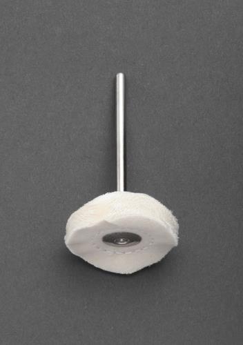 仕様：●メーカー:ミニター●型番:GA4311●最大回転数:5,000rpm●軸径:φ3.0mm●直径:28mm●高さ:5mm●全長:50mm●ソフトなアタリはワークへのダメージがほとんどないため、仕上げ研磨に最適●平織り綿の中心部分のみに...