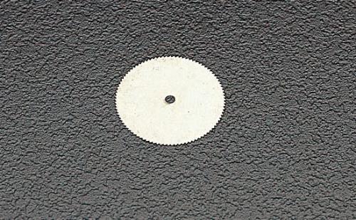 仕様：●メーカー:ナカニシ●型番:33313●用途:アルミ、銅、真鍮、木材、プラスチック用●直径:19.0mm●厚さ:0.1mm●穴径:1.8mm●最大回転数:6000rpm●シャンクはEA819E-1を使用して下さい。商品画像に関する注意...