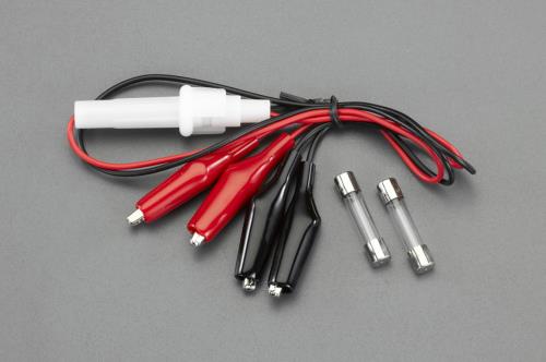 仕様：●メーカー:テイシン電機●型番:TLA-15●絶縁耐圧:AC2000V(1分以上)●リード線:0.3mm2●全長:500mm●開口寸法:最大約6mm●適用ヒューズ:φ6.4×30mm●黒色:シールドクリップM両端付き赤色:シールドクリ...