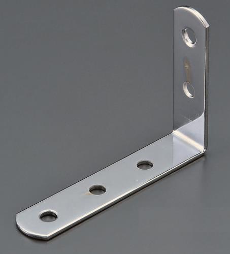 仕様：●材質:スチール(クロムメッキ)●幅:19mm●厚み:2mm●穴径:6.2mm●長さ×長さ:114×89mm●穴数:7(内訳:4+3)●重量:約61.2g●入数:1個●取付ねじ無し商品画像に関する注意事項：●画像に数字等の情報が入って...
