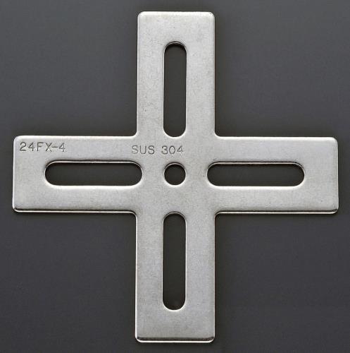 仕様：●材質:ステンレス(SUS304)●長さ×長さ:105×100mm●幅:24mm●厚み:2mm●長穴数:4●穴数:1●長穴サイズ:7×29.5mm●穴径:6.5mm●重量:約65g(1個あたり)●入数:1個●取付ねじ無し商品画像に関す...