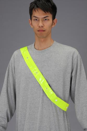 仕様：●メーカー:ミズケイ●型番:3301505●サイズ(mm):50×1400●カラー:イエロー●最大巻き付け径:約450mm●材質:表:PVC内側:ステンレス、FPC(フレキシブル基盤)●連続使用時間:約140時間●点灯・点滅切替:点滅...