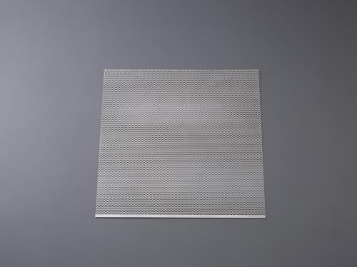 仕様：●材質:冷延鋼板●サイズ(mm):457×914●穴径:3mm●ピッチ:4mm●厚み(mm):1.0商品画像に関する注意事項：●画像に数字等の情報が入っている場合は、　品番末尾が対象商品の画像となります。