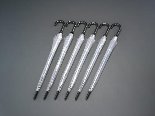 仕様：●サイズ:親骨:650mm●材質:生地:厚地POE(ポリオキシエチレン)、手元:PP(ポリプロピレン)●色:透明●柄の色:黒●入数:6本●EVA使用の為、ダイオキシンは発生せず環境にも優しいです。●分解はできません。●ワンタッチ式商品...