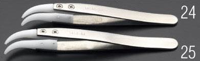 仕様：●耐熱温度:240°C●先端幅:1.7mm●先端:曲・細●材質:チップ:デルリン500(アセタール樹脂)、ハンドル:ステンレス(SUS304)●全長:110mm●ハンドル幅:9mm●ハンドル厚み:1.5mm商品画像に関する注意事項：●...