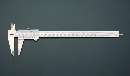 仕様：●最小目盛:0.05mm●測定範囲:0~150mm●ジョウ長さ:40mm●ステンレス製●デプスバー付●水銀不使用商品画像に関する注意事項：●画像に数字等の情報が入っている場合は、　品番末尾が対象商品の画像となります。