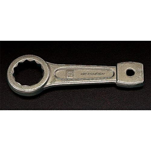 仕様：●メーカー:三木ネツレン●型番:O0763●サイズ:50m●厚み:20×18●全長:250mm●材質:クロムモリブデン鋼●重量:1.1kg●12ポイント●ハンマーで打撃できるように柄を短くし、打撃部を設けてあります。●※防塵めがねを掛...