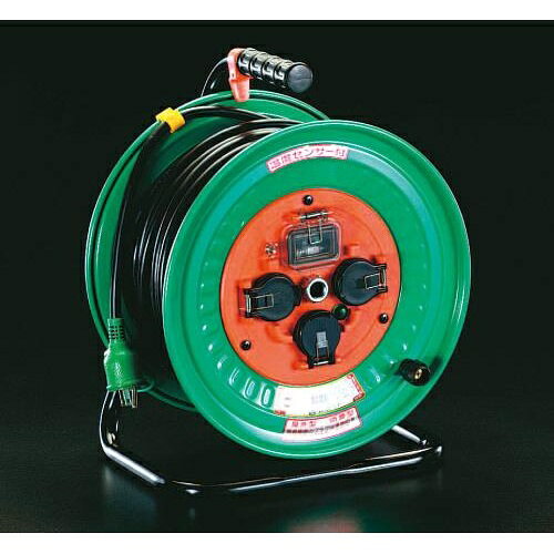 仕様：●メーカー:日動工業●型番:NW-EB33●コンセント数:3個●コンセント定格:2P・15A・125V 接地付●許容電流:22A(※ケーブルの能力値)●電線仕様:VCT2.0mm2×3心●コード長:30m●サイズ:300×215×39...