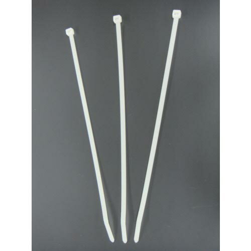 特長：電気・電子・通信・一般配線工事など幅広く使用できる標準タイプの結束バンドです。用途：ワイヤー、ケーブルなどの結束。仕様：色：ナチュラル幅(mm)：2.5長さ(mm)：142厚さ(mm)：1.1最大結束径(mm)：32引張強度(N)：8...