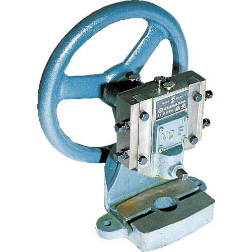 特長：エキセンプレス本体に金型上下を取り付け、薄板0.3〜0.5tの小物切断および穴あけや折り曲げができます。瞬間的に力を与えて、多種多様の加圧力を加えることができます。仕様：最大圧力(kg)：230ストローク(mm)：24テーブル穴径(m...