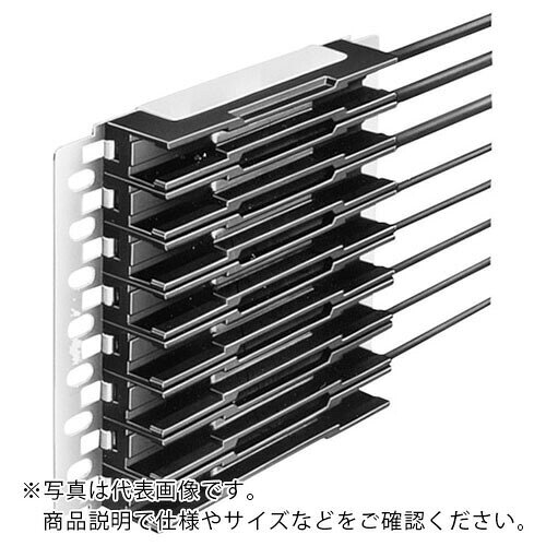 特長：給電用ケーブル付ジョイナです。給電と本体相互の接続が同時に行えます。固定ねじは付いていません。仕様：定格：3P600V90A・3P600V30A長さ(mm)：150厚さ(mm)：26寸法(mm)A：92A：92　●代表画像について 商...