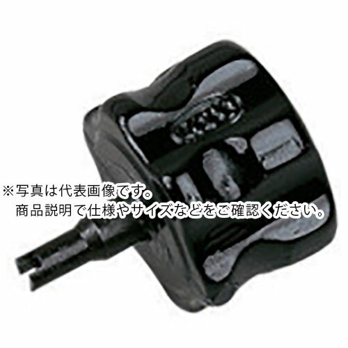 特長：全長35mmとコンパクトなサイズで、従来のロングタイプでは使えなかった車種にも使用できます。用途：タイヤバルブレンチに。仕様：全長(mm)：35軸長(mm)：15全幅(mm)：29材質／仕上：軸：特殊鋼グリップ：ゴム　●代表画像につい...