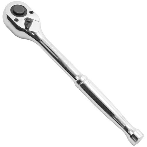 特長：ソケット差込角1/2DR（12.7mm）の、ラチェットハンドルです。回転が滑らかな90ギヤのラチェット機構は、送り角4°と細かい振り幅で、狭いスペースで役立ちます。プッシュリリース機能付きで、不意にソケットが抜けることを防止でき、オイ...