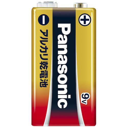 特長：大切な機器にも安心して使える、ロングセラーのアルカリ乾電池です。ショートを防ぐ絶縁リング付きです。地球環境に配慮した再生紙＋再生PETパッケージを採用しています。仕様：9V角形電池タイプ：9V形使用推奨期限(年)：2電圧(V)：9梱包...