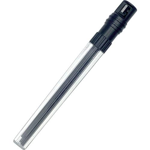 特長：芯削りがキャップ付帯。専用ホルダーと組み合わせれば芯削りが容易に。用途：木材・コンクリートなどの墨付けに。仕様：色：黒直径(mm)：170長さ(mm)：47芯径(mm)：2.8材質／仕上：顔料　●代表画像について 商品によっては、代表...