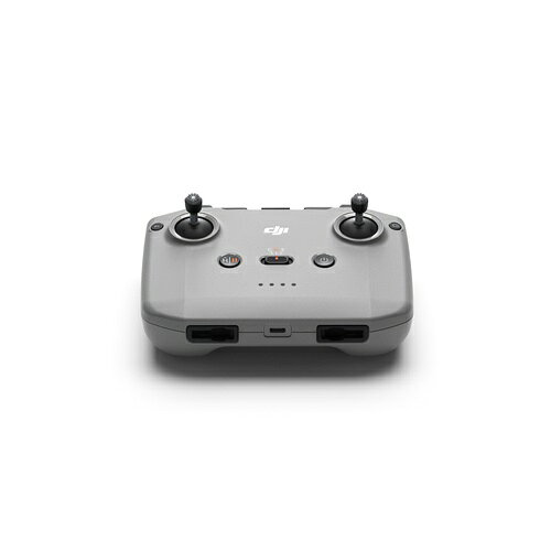 特長：送信機ホルダーは、モバイル機器を固定することができます。モバイル機器のDJI Flyアプリは、高解像度のカメラフィードをリアルタイムで表示します。仕様：幅(mm)：150奥行(mm)：45.2高さ(mm)：104.2最大駆動時間：約3...
