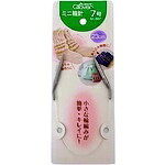 特長：靴下などの小物用輪針です。初めての方でも、簡単キレイに輪編みの作品が作れます。仕様：Pサイズ(mm)：70×175×5P重さ(g)：117号材質／仕上：針：アルミニウム　●メーカー取寄商品について 本商品はメーカーからの取寄商品となり...