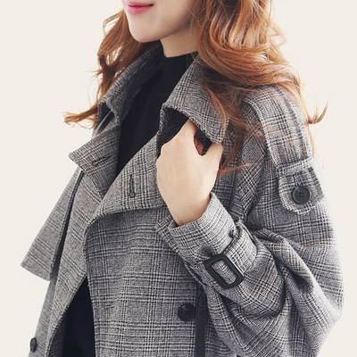 list0347大人可愛いチェック柄のロングコートベルト付きでウエストマークして美シルエットに仕上がる1着です色種類　グレーサイズ　S M L XL 2XLS /着丈82cm　/バスト94cm　/肩袖丈64cm　/袖丈36.8cmM /着丈...