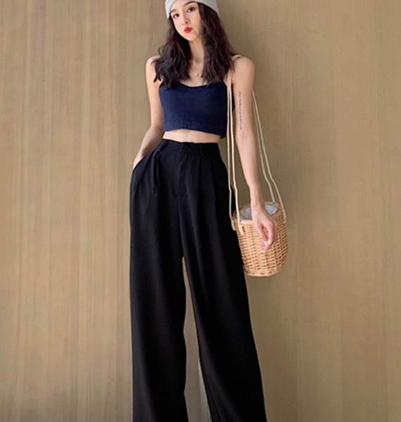 カジュアルエレガントで大人っぽい印象に仕上げてくれます。ワイドパンツで丈感も長めだから足長効果もあります。色展開 レッド ブラックサイズ S M L XLサイズ(cm)S /身長 156M /身長 160L /身長 164XL /身長 16...