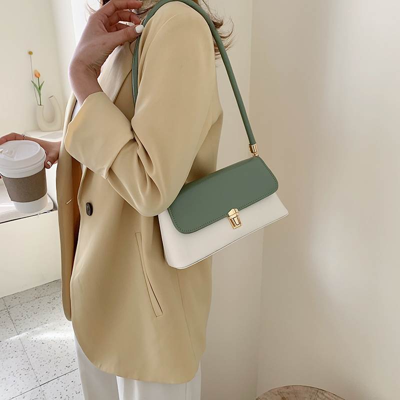 list1639バッグ ハンドバッグ レディースバッグ カバン 肩掛け女の子にとってバッグはファッション的アイテム♪ワンポイントとしてぴったりで様々なスタイリングにGOOD♪パーティーシーンからカジュアルまで幅広くお使いいただけます♪プレゼ...