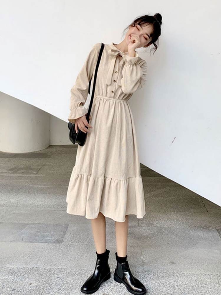 list1878リボン×スリングスカートの女性らしい印象を与えるワンピ♪ウエストがゴムなので動きやすいのも嬉しいポイント◎《カラー》ブルー・アプリコット《サイズ(cm)》フリーサイズ：着丈 99 / バスト 100 / 肩幅 39袖丈 58...