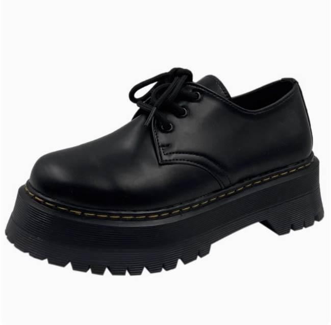 シンプルな厚底デザインで、どんなスタイルにもマッチする一足です。ストラップと太ヒールの組み合わせは、エレガントでありながらも安定感抜群。さらに、厚底設計により、自然な身長アップも叶えます。フォーマルからカジュアル、デイリー使いや特別な日まで...