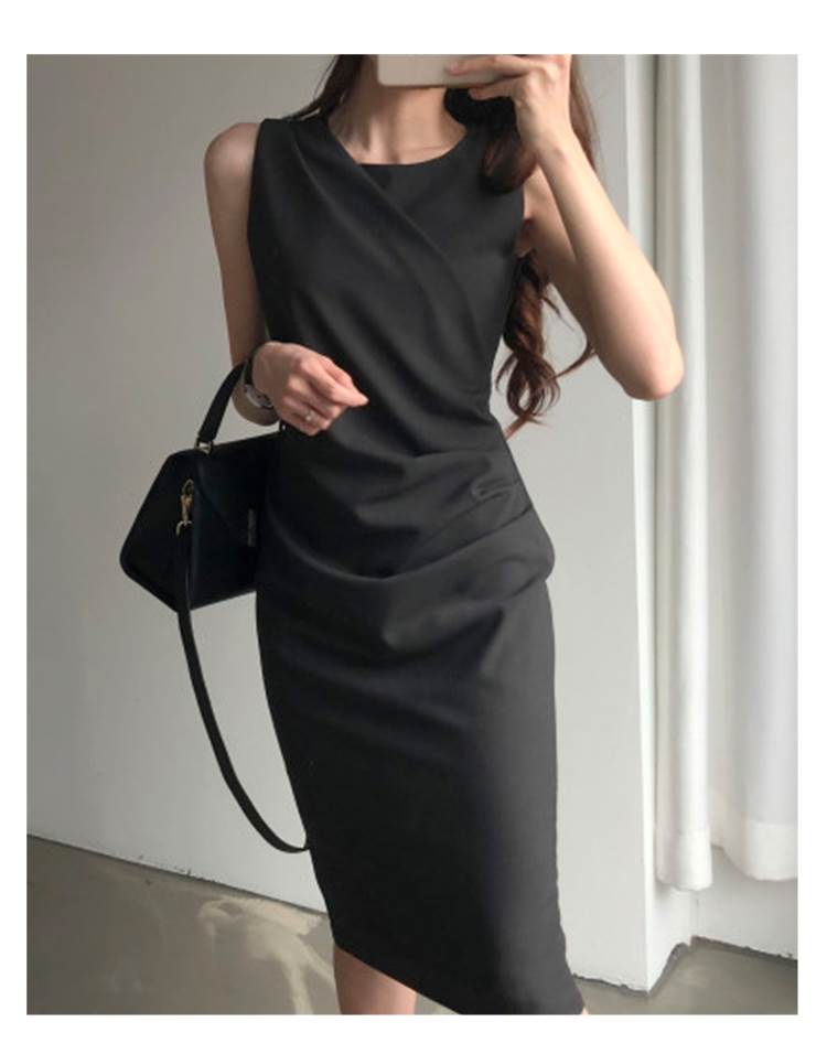 大人な雰囲気のタイトドレス☆パーティーやディナーでお使いいただけます☆色展開 黒 茶色サイズ S M Lサイズ(cm)S /バスト 80 /肩幅 31 /腰 68M /バスト 84 /肩幅 32 /腰 72L /バスト 88 /肩幅 33 ...