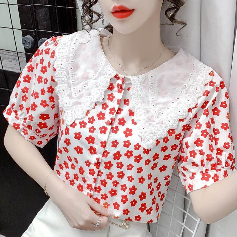 柄が特徴的なトップス。襟のデザインが可愛いアイテム。色展開 レッド グリーンサイズ S M L XLサイズ(cm)S /着丈 53 /バスト 88 /肩幅 33M /着丈 54 /バスト 92 /肩幅 34L /着丈 55 /バスト 96 ...