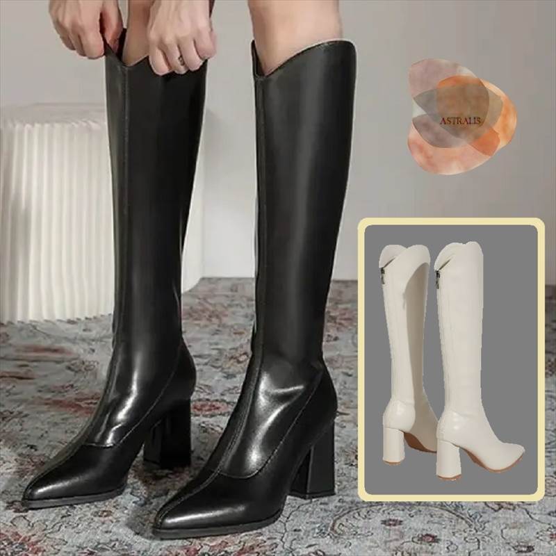 大人可愛いシンプルなデザインのミッドヒールチェルシーブーツです。通勤やパーティー、お出かけなど多様なシーンで活躍できる一足です。オールシーズンで使えます。シンプルなデザインなので、どんなスタイルにも合わせやすく、コーディネートの幅が広がりま...