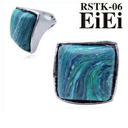 マーブル模様の大ぶりなストーンがエスニックな雰囲気のデザインリング。 リング部分や石座が銀色なので大ぶりなのに上品な印象。 これひとつで手元が華やぎます。 普段使いにはもちろん、パーティーなどドレッシーな装いに合わせても個性的で存在感抜群。...