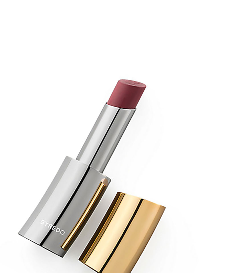 商品詳細 ブランド名バイレード（BYREDO） 商品名リップスティック（サテン） 内容量3g／リップ 商品説明心地良さと完璧さの双方を演出する特別な処方を使用した、リッチなカラー。唇を乾燥から守ります。シルバーとゴールドのバイカラーを、曲線...