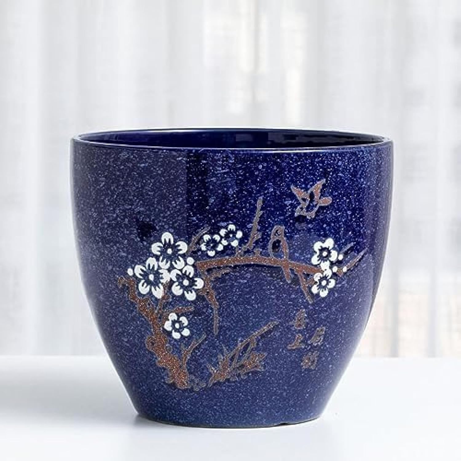 　　　 ◆◇◆売れている秘密◆◇◆ 「注意事項：植物が含まれておりません。」【商品名】プランター【素材】セラミック・陶器【サイズ】口径（23cm）高（21cm） 可愛らしく丈夫な素材を使用し、遠目からも存在感を放つ鉢。多肉植物やハーブなどに...