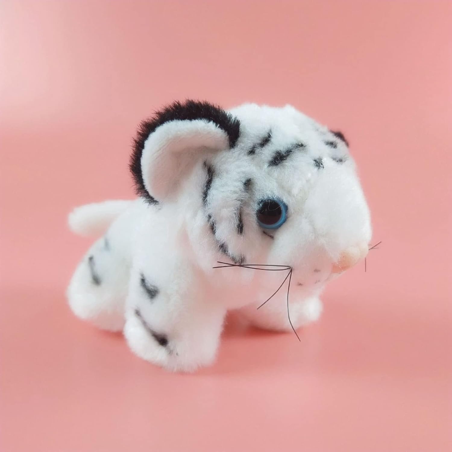 　　　 ◆◇◆売れている秘密◆◇◆ サイズ：15cm 高品質素材：ぬいぐるみ内層は高品質の3Dpp綿をふっくらと弾力性のあるもので、外層はポリエステルの超ソフトショートぬいぐるみで作られています。 手触り：生地は弾性のある素材で、気持ちいい...