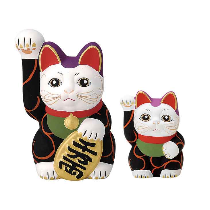 ※こちらは「（ブラック）日本製　親子唐草　招き猫」親猫、子猫のセットのお値段です。（ブラック）日本製　親子唐草　招き猫 古くから縁起物として人気のある「招き猫」です。左手を上げている猫は雌猫と言われ、「千客万来」と言われ人を招くといわれてい...