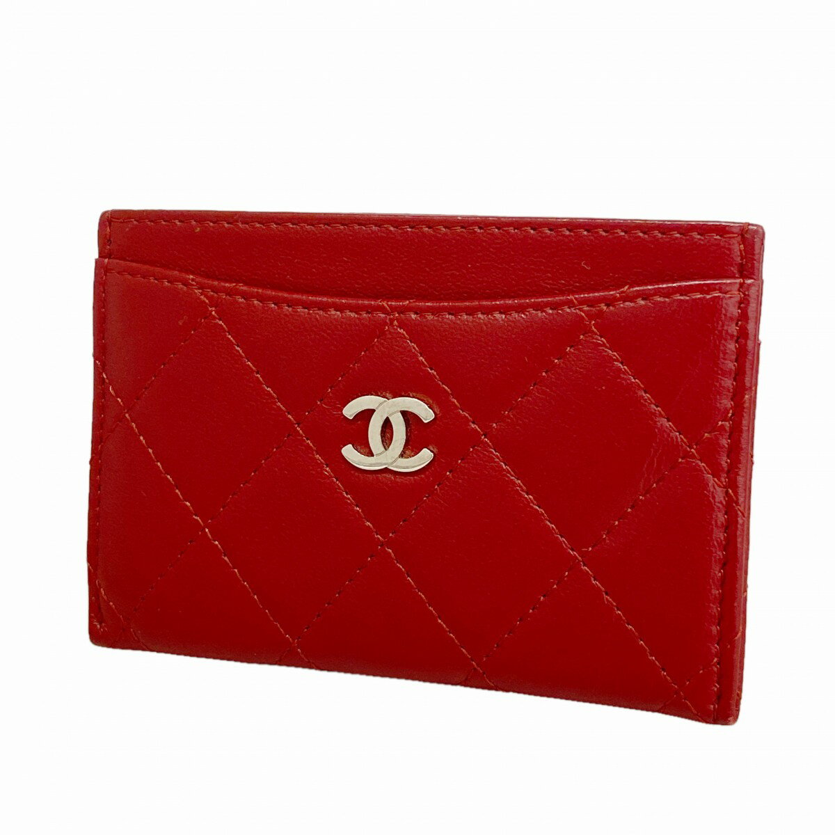 【6fa1351】シャネル カードケース マトラッセ ラムスキン レッド シルバー金具【中古】レディース ■ブランド：シャネル(CHANEL) ■ライン：マトラッセ ■タイプ：カードケース ■素材：ラムスキン ■カラー：レッド ■シリアルナ...